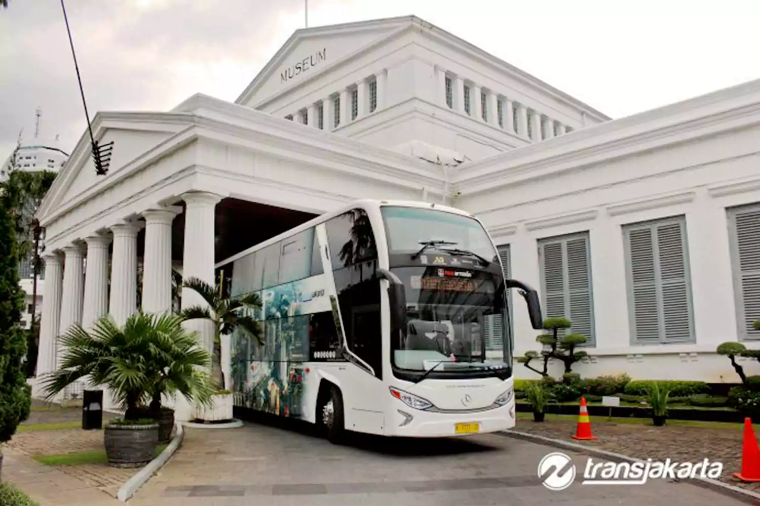Ini 7 Rute Bus Wisata Menelusuri Ikon dan "Landmark" di Ibu Kota ...