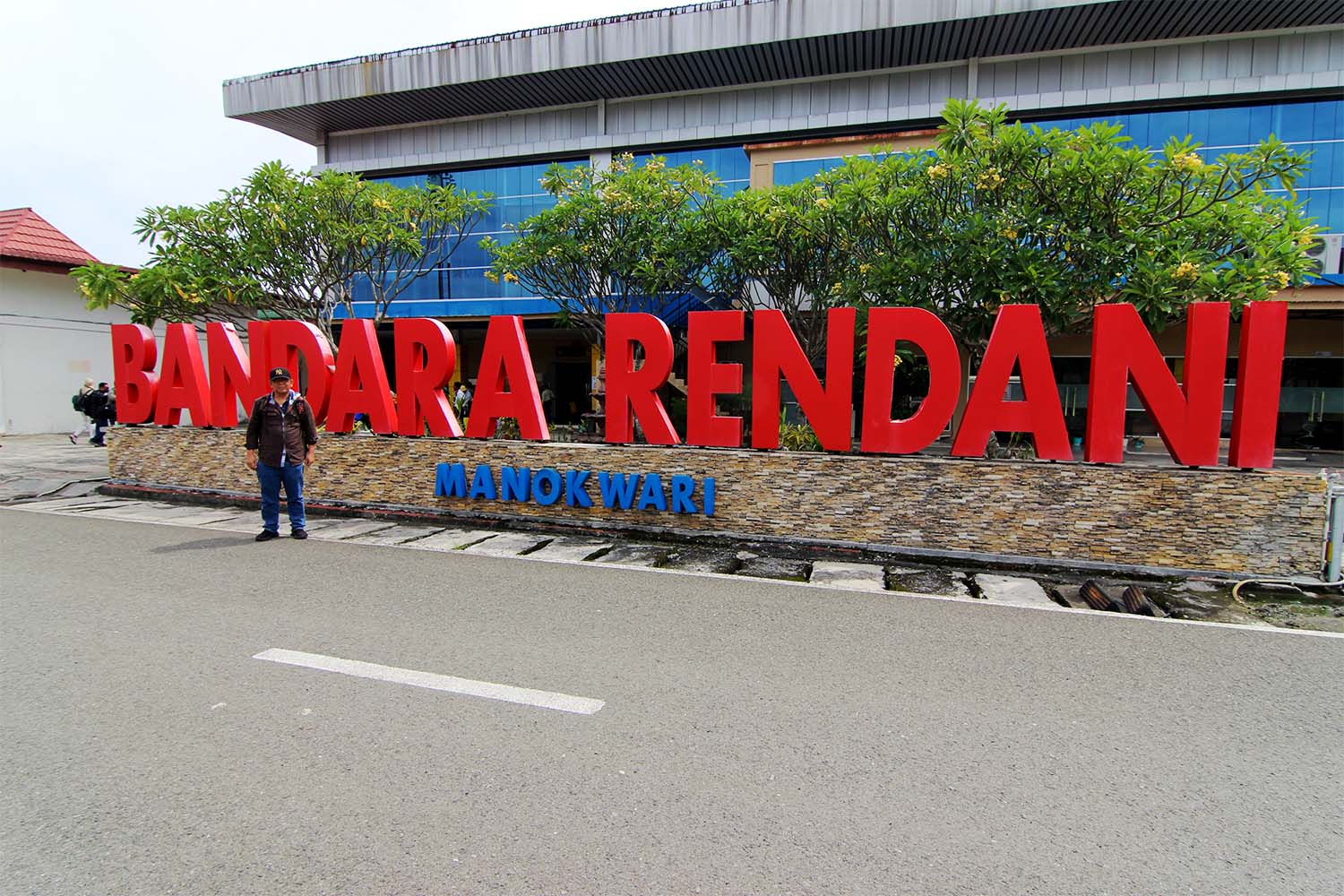 Mendandani Bandara Rendani… - Majalah Lintas