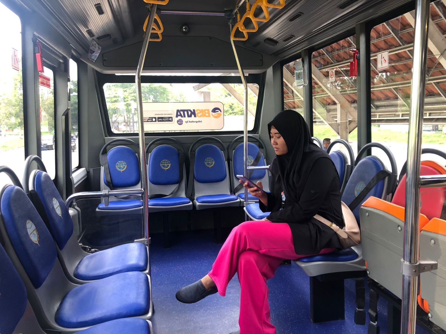 Biskita Trans Bekasi Patriot Salah Satu Solusi Kemacetan - Majalah Lintas