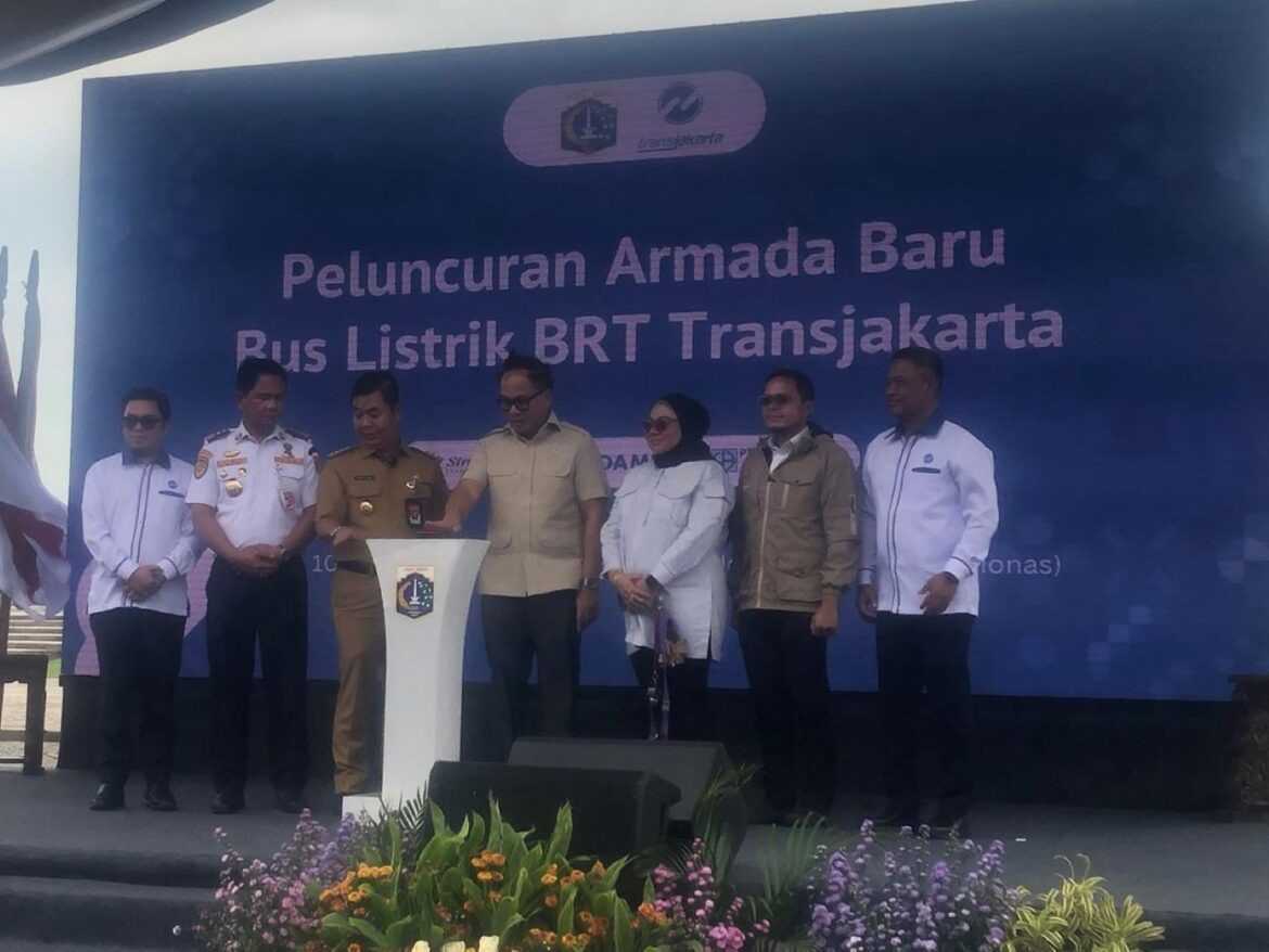 Transjakarta Luncurkan 200 Armada Bus Listrik, Komitmen Wujudkan ...
