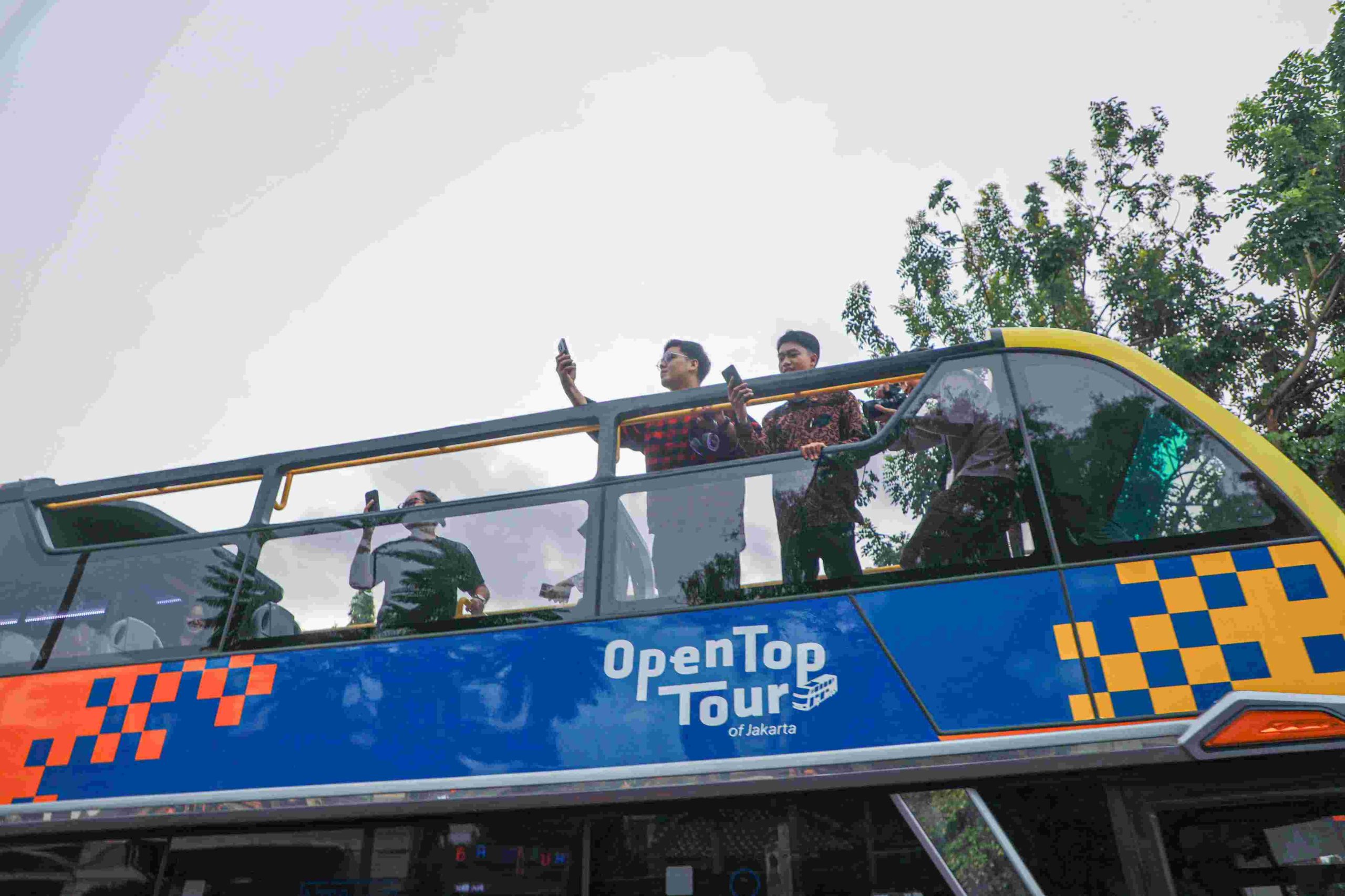 Bus Tingkat "Open Top Tour of Jakarta" Diluncurkan, Nikmati Wisata Sejarah di Jakarta - Majalah ...